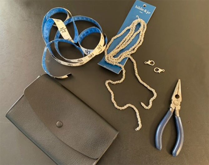 DIY Wallet On A Chain: Easy How To Make It Video - fountainof30.com