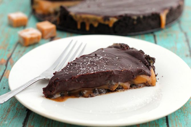 Indulgent and Easy: Decadent No-Bake Salted Caramel Chocolate Pie ...