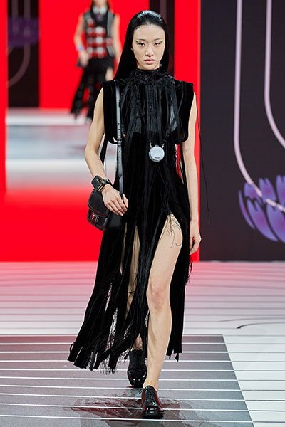 7 Fall 2020 Fashion Trends You Really Should Avoid - fountainof30.com