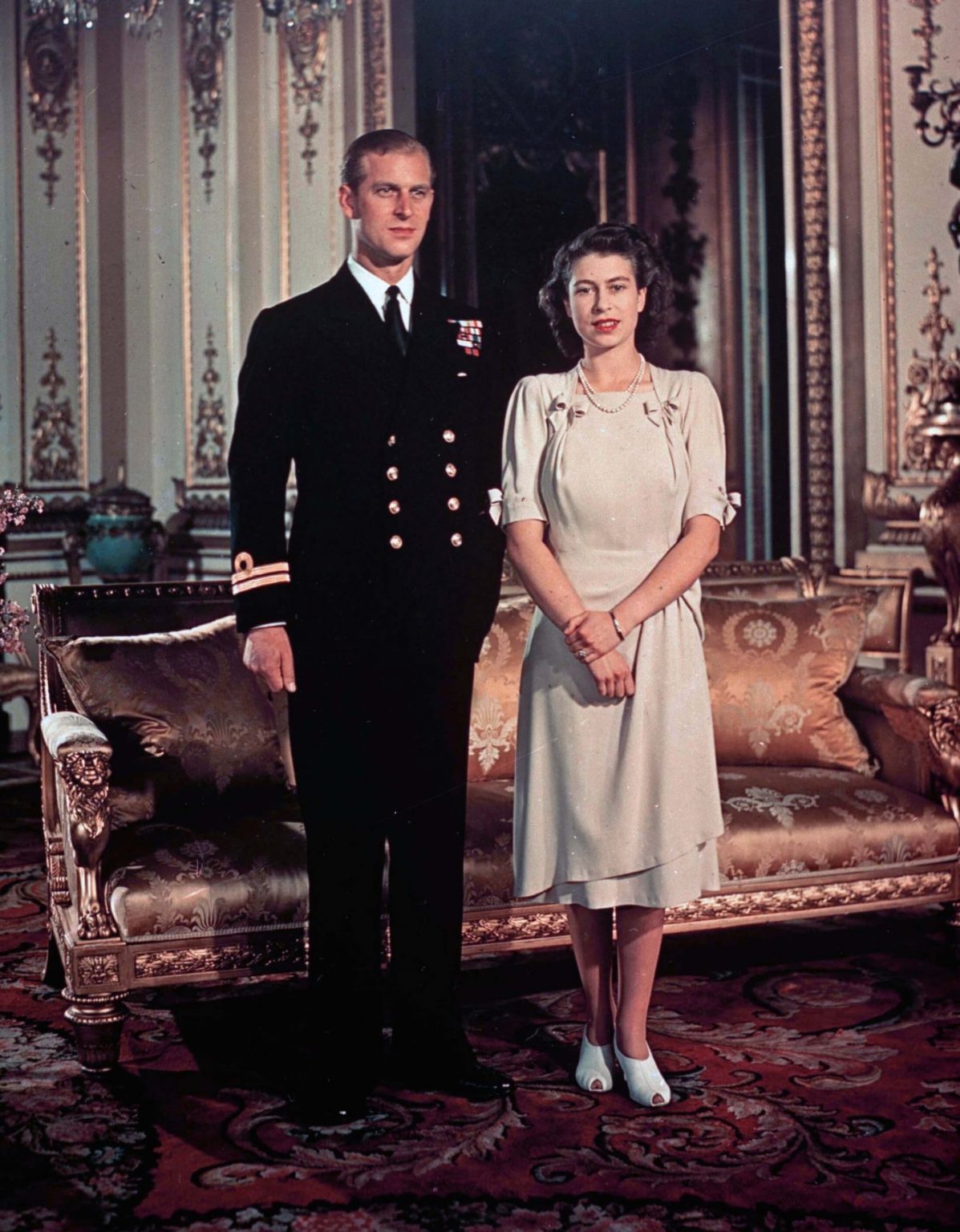 Queen Elizabeth II: 70 Years Of Royal Fashion and Grace - fountainof30.com