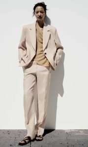 How to Wear The Clean Minimalist Suits Trend for Women Over 50 ...