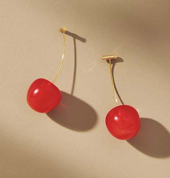 Delicious Fall 2025 Color Trend: Cherry Red Fashion for Women Over 50 ...