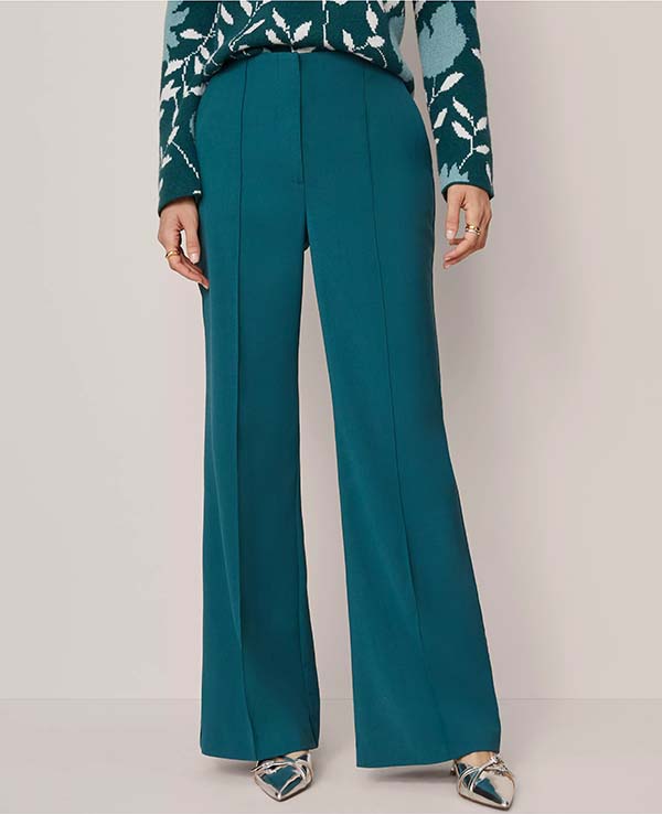 The Teal Color Trend for Fall 2025: 7 Chic Ways to Style It ...