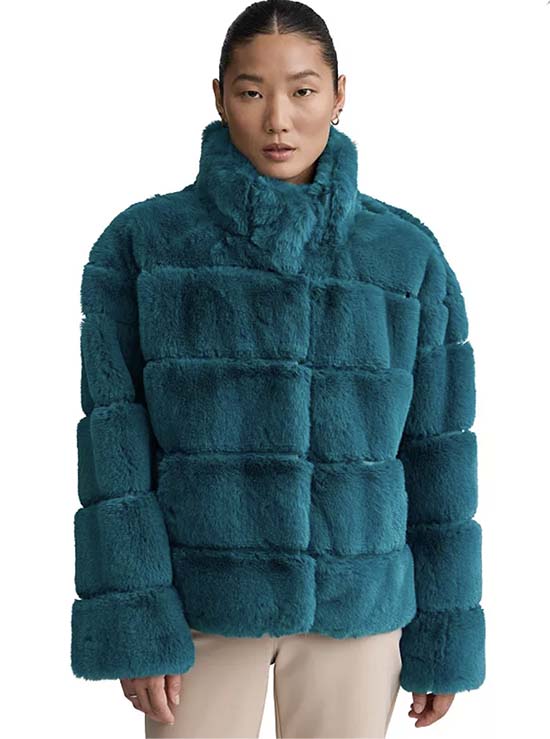 The Teal Color Trend for Fall 2025: 7 Chic Ways to Style It ...